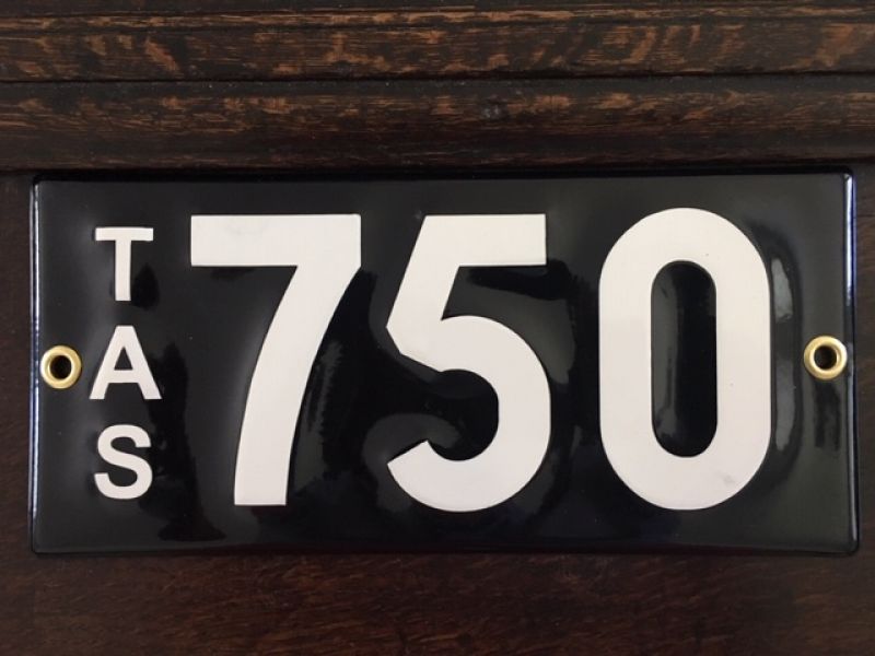 750 - Numberplates.com.au